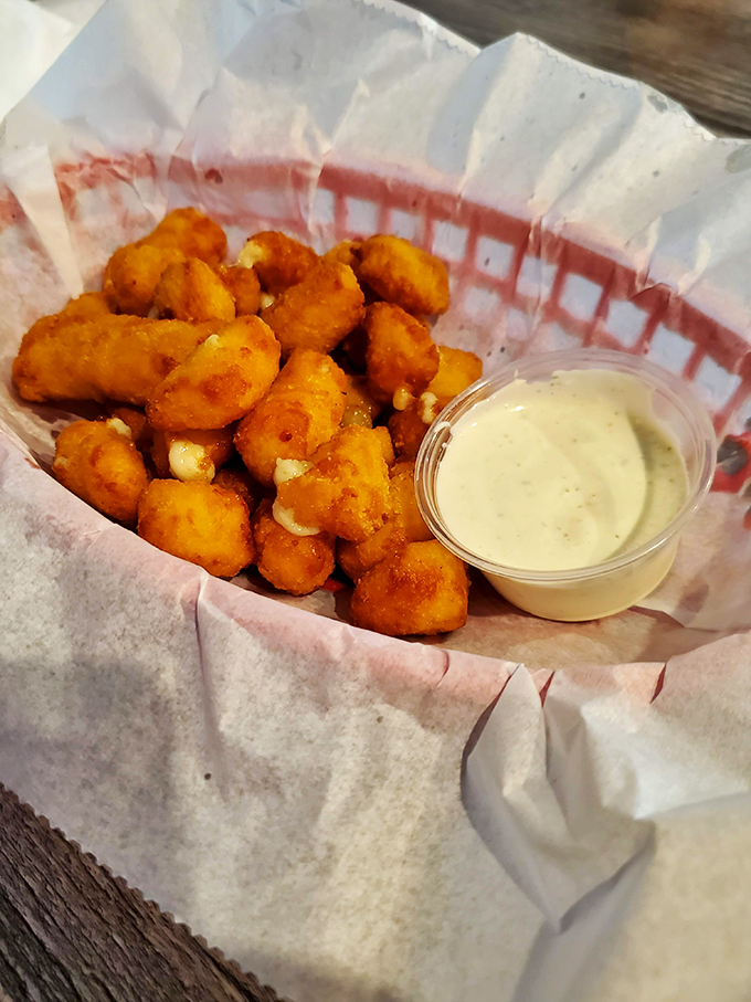 bronco billy's saloon 2