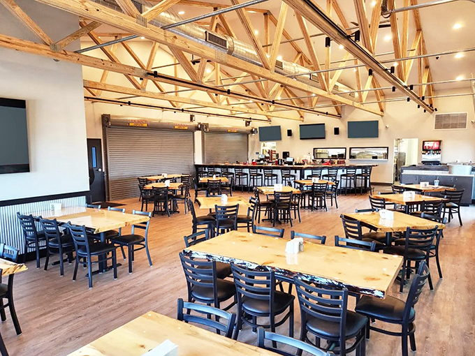 bronco billy's saloon 6