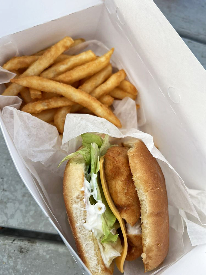 cap'n ron's fish 'n' chips 7