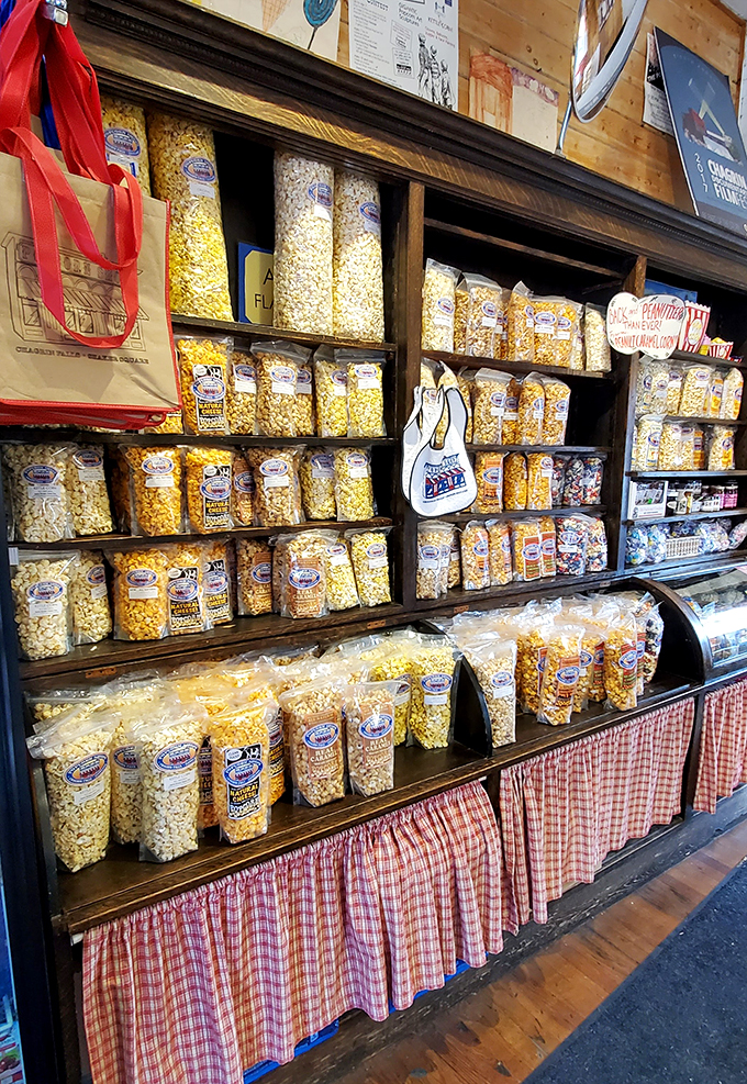 chagrin falls popcorn shop 8