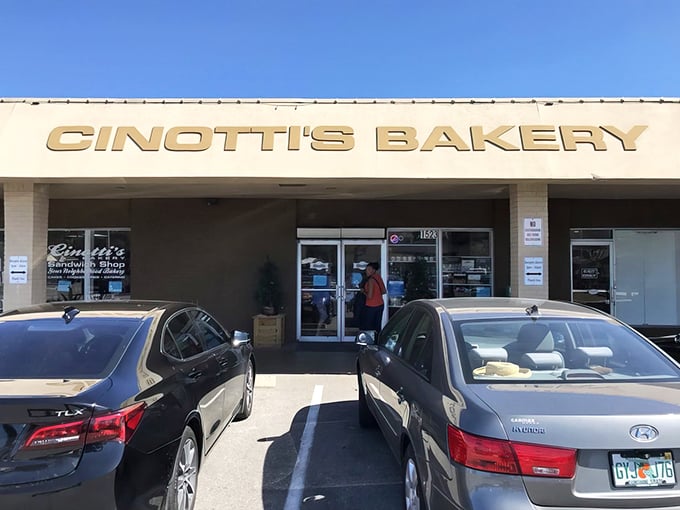 cinotti's bakery sandwich shop 1