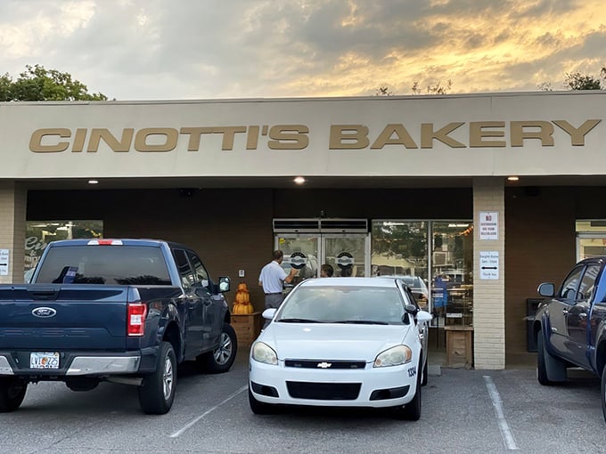 cinotti's bakery sandwich shop 1