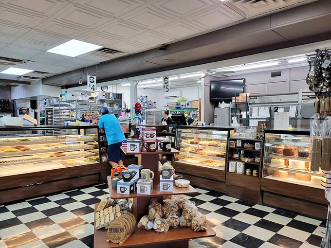 cinotti's bakery sandwich shop 2