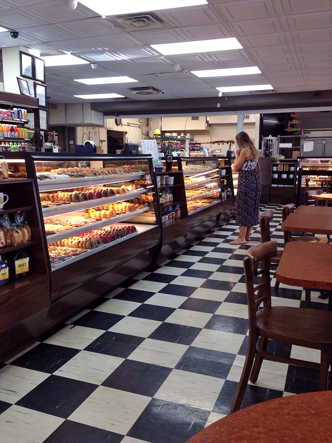 cinotti's bakery sandwich shop 7