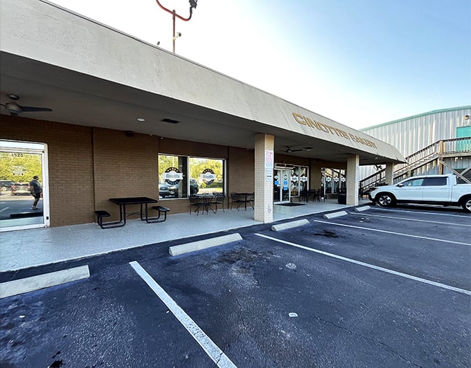 cinotti's bakery sandwich shop 9