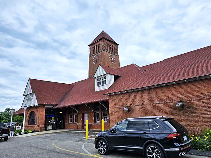 clara's on the river 2