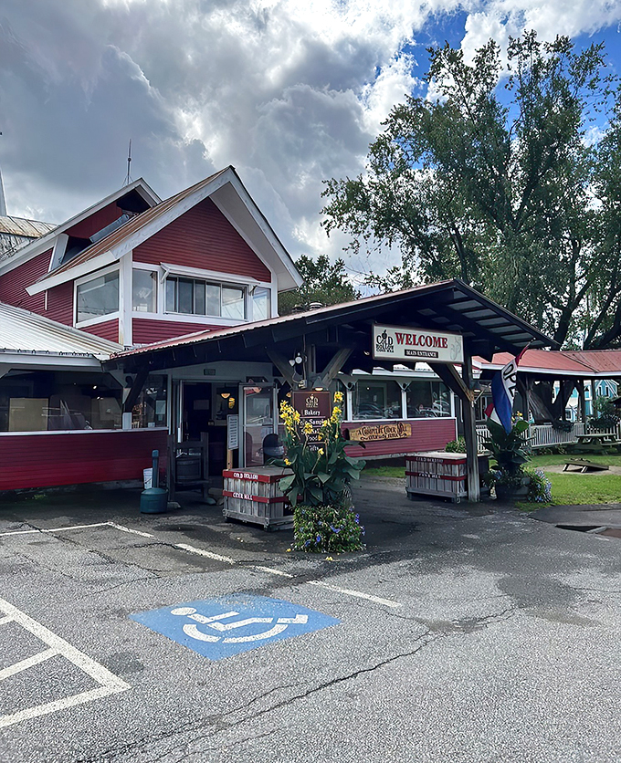 cold hollow cider mill 1