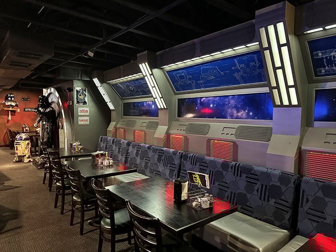 comicx restaurant bar & store 2