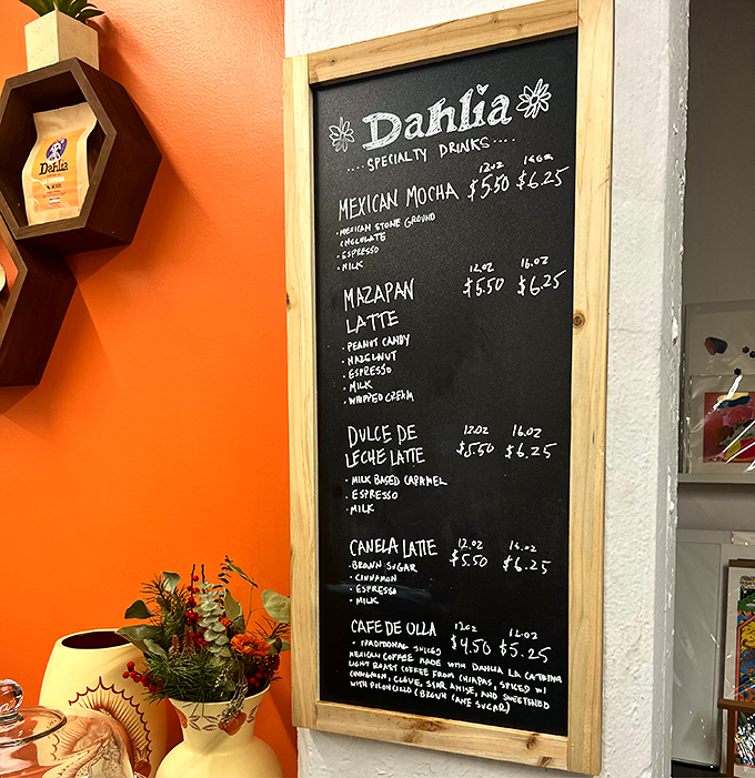 dahlia coffee co at the pivot center for art, dance and expression 3