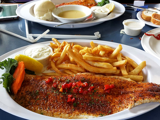 darrow's family restaurant 3