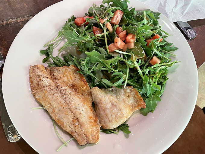 depot 62 caf&eacute; restaurant 6