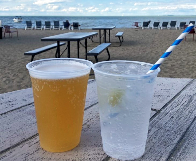 dock's beach house restaurant 9