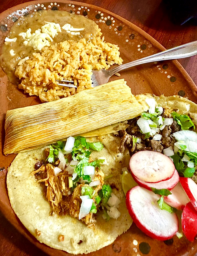 el amigo mexican restaurant 3