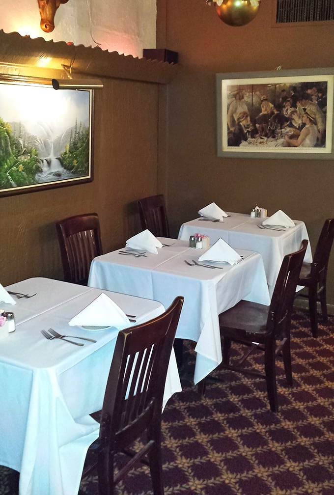 elba&rsquo;s golden steer 2