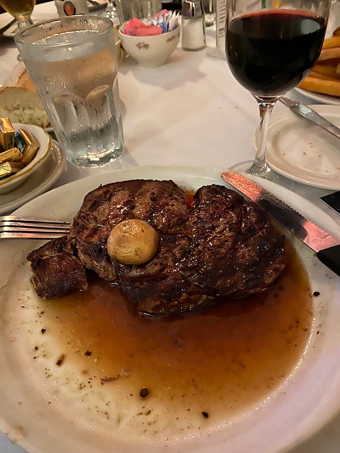 elba&rsquo;s golden steer 4