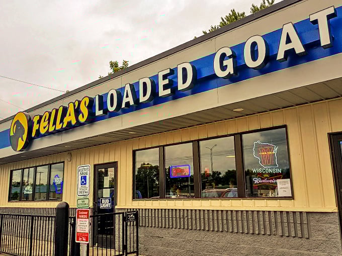 fella&rsquo;s loaded goat restaurant and bar 1