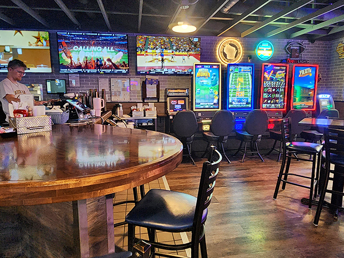 fella&rsquo;s loaded goat restaurant and bar 2