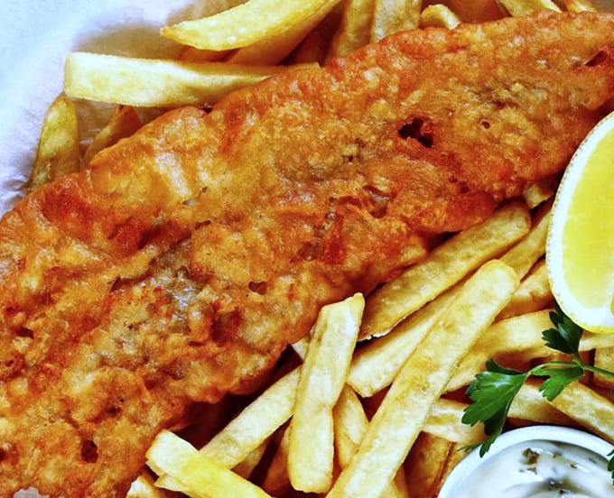 fella&rsquo;s loaded goat restaurant and bar 3