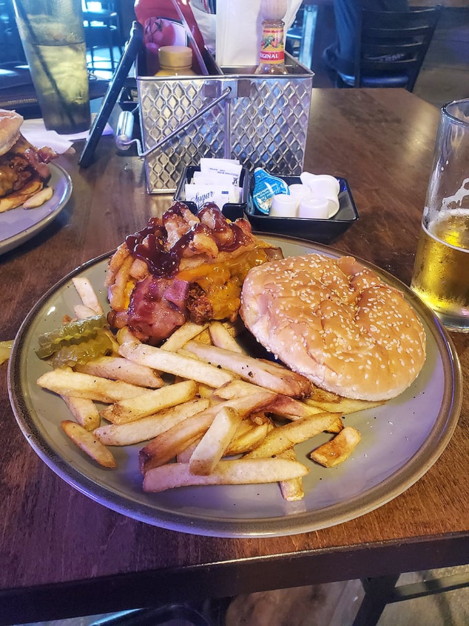 fella&rsquo;s loaded goat restaurant and bar 4