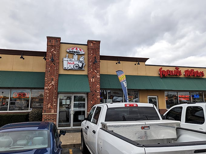 fratellos hot dogs 1