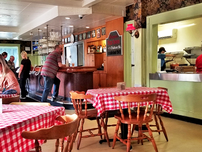 fricano&rsquo;s pizza tavern 2