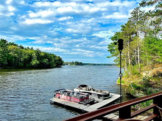 giant sinclair dinosaur at dino citgo 2 6
