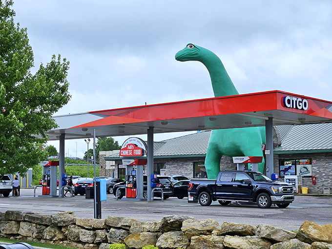 giant sinclair dinosaur at dino citgo 2 7
