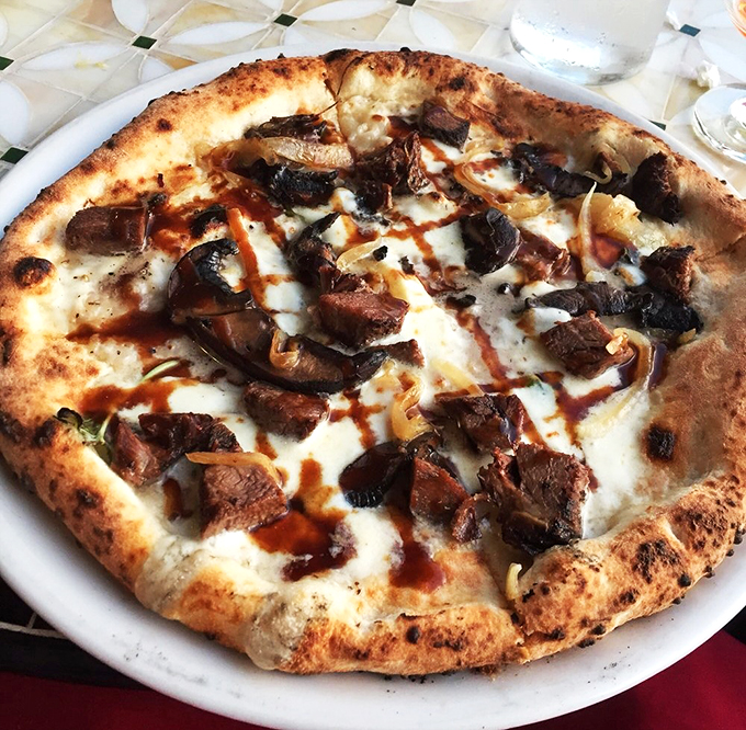 harry&rsquo;s prohibition bistro 4