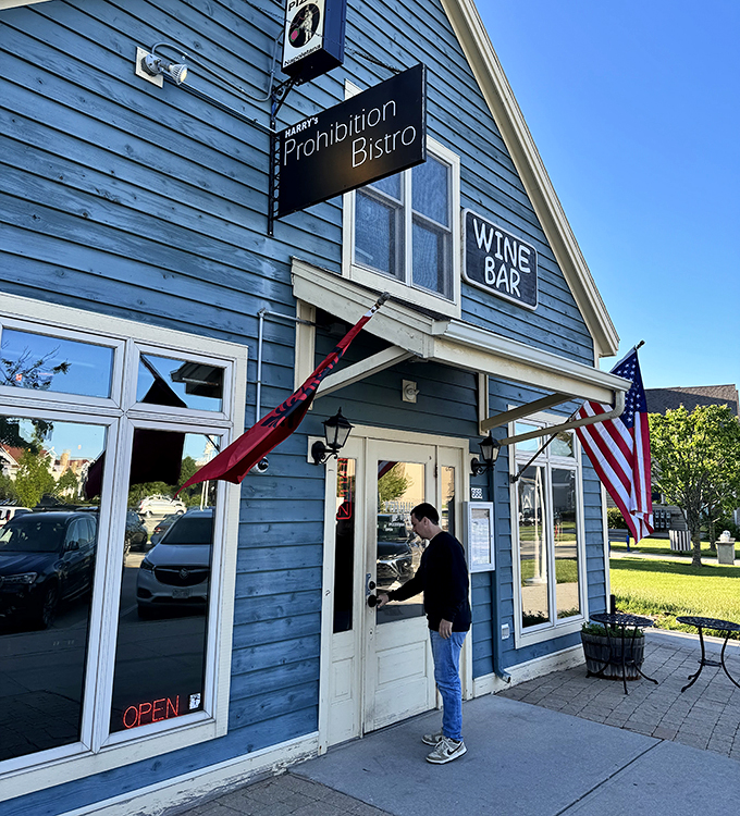 harry&rsquo;s prohibition bistro 9