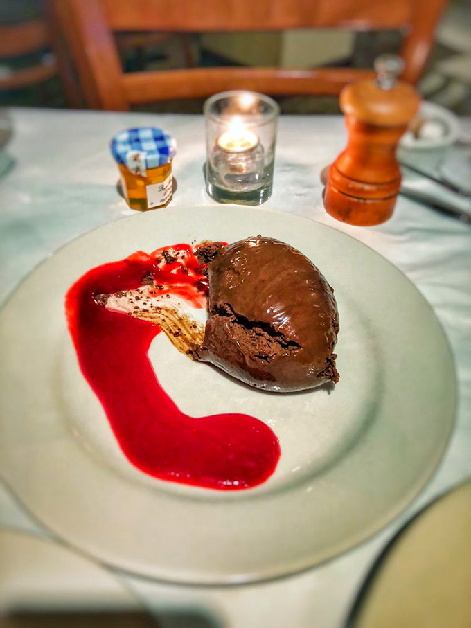 hemmingway's bistro 5