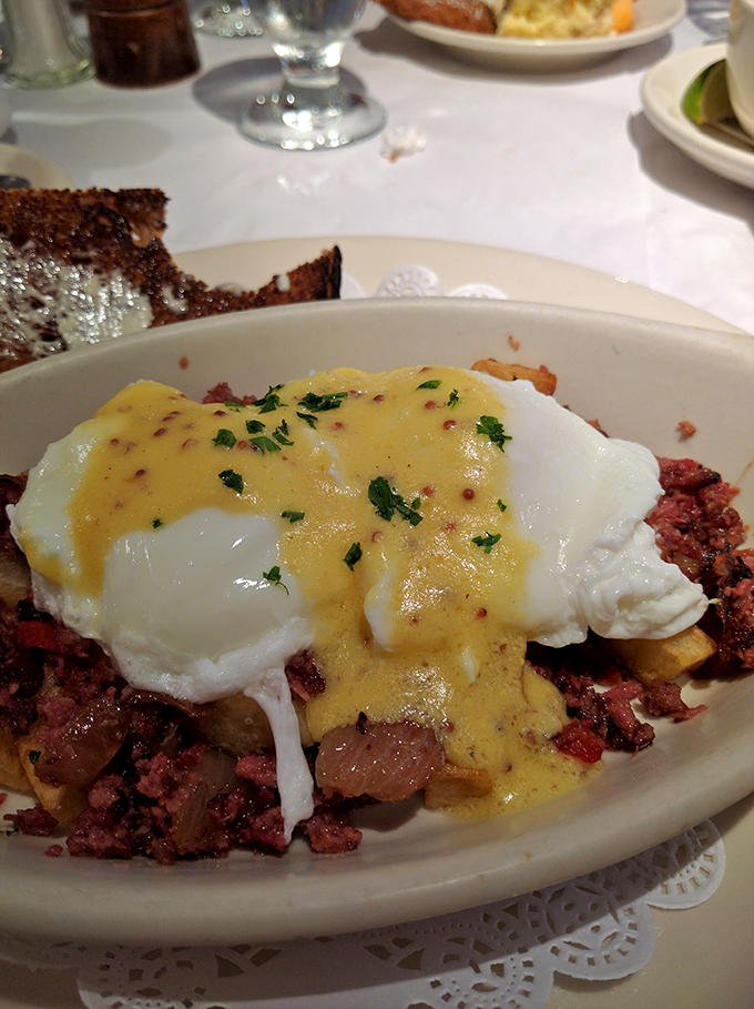 hemmingway's bistro 6