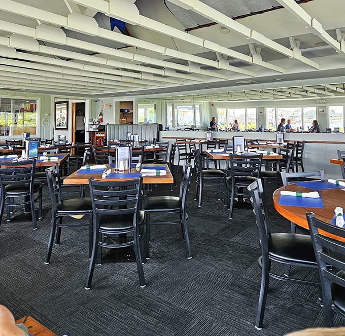 hobbs harborside restaurant 2