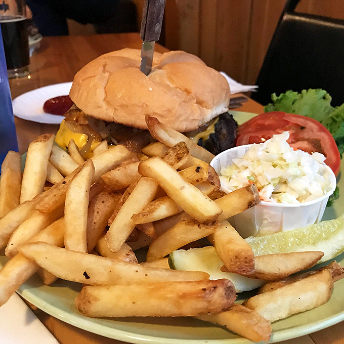 honey bear bar & grill 5