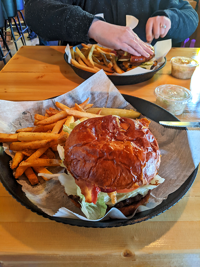 honey bear bar & grill 6