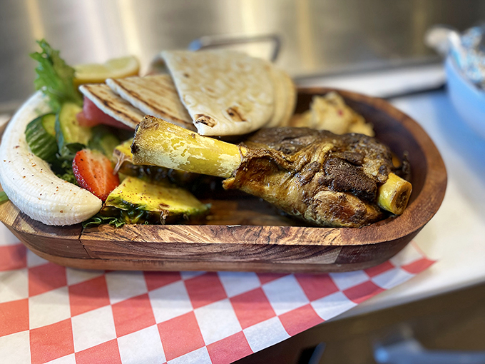 la mama restaurant 2