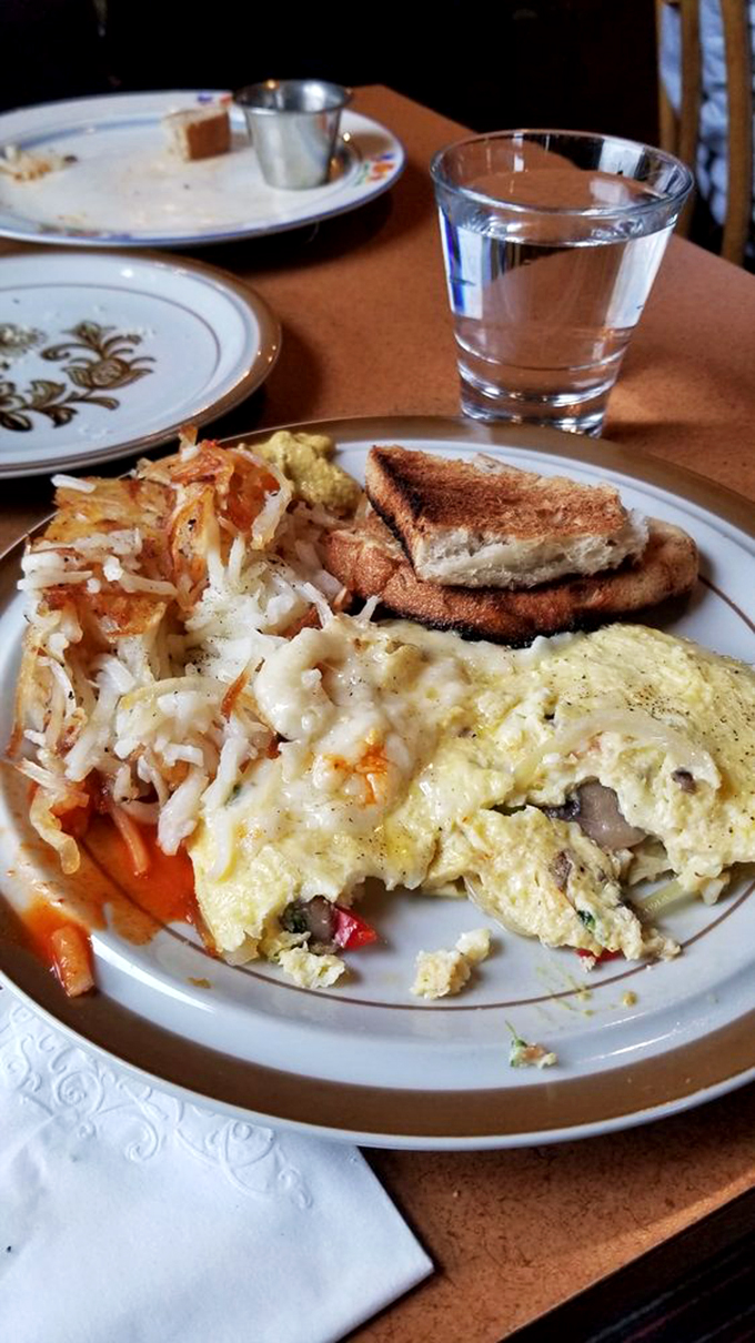 lazy jane’s cafe and bakery 4