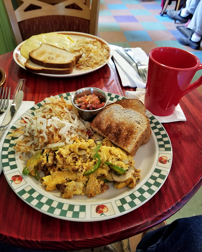 lazy jane&rsquo;s cafe and bakery 9