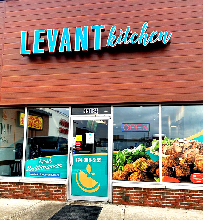 levant kitchen 1