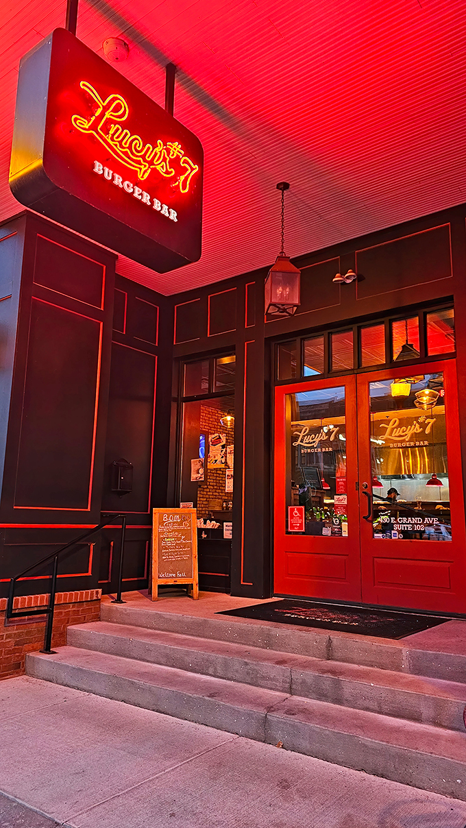 lucy's #7 burger bar 1