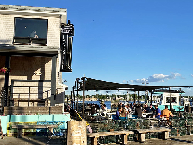 luke's lobster portland pier 7