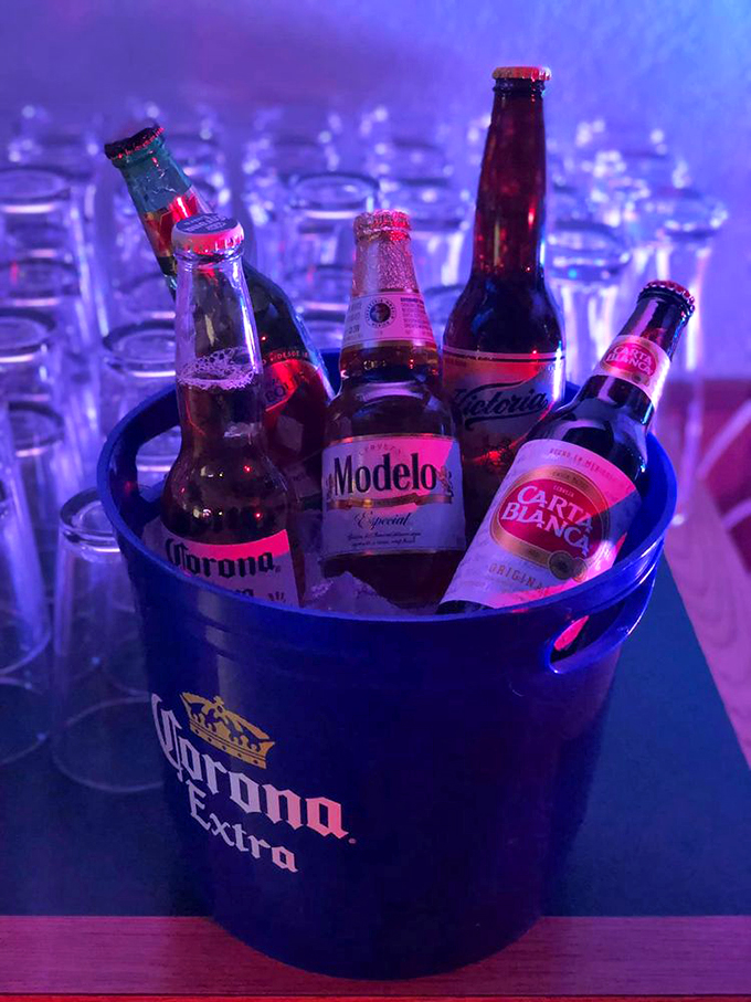 maria&rsquo;s mexican restaurant 9