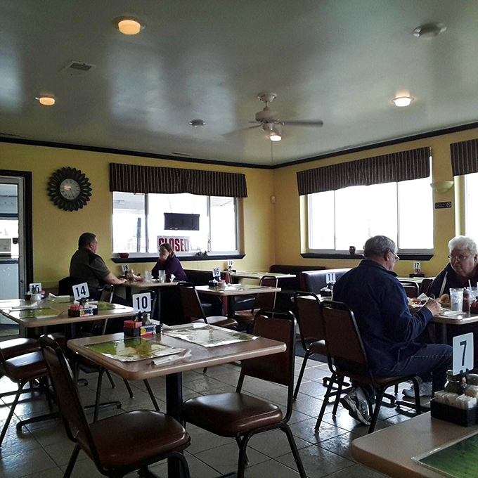 maria&rsquo;s sunnyside cafe 9