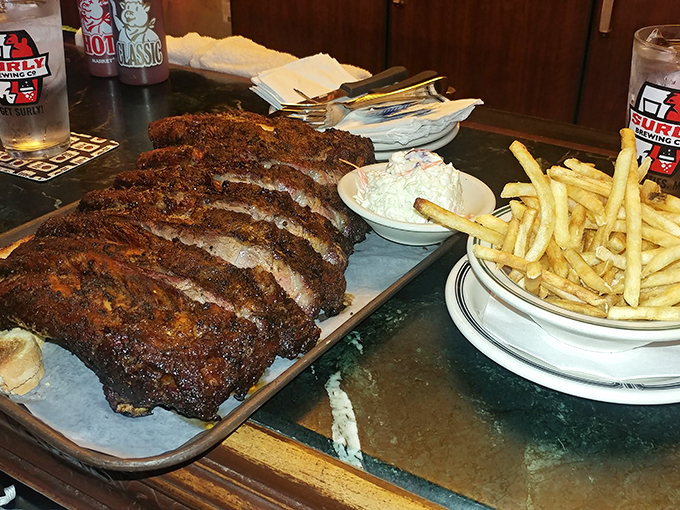 market bar b que and food trucks 2