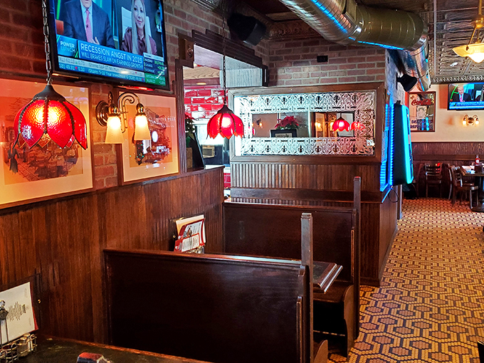 market bar b que and food trucks 3