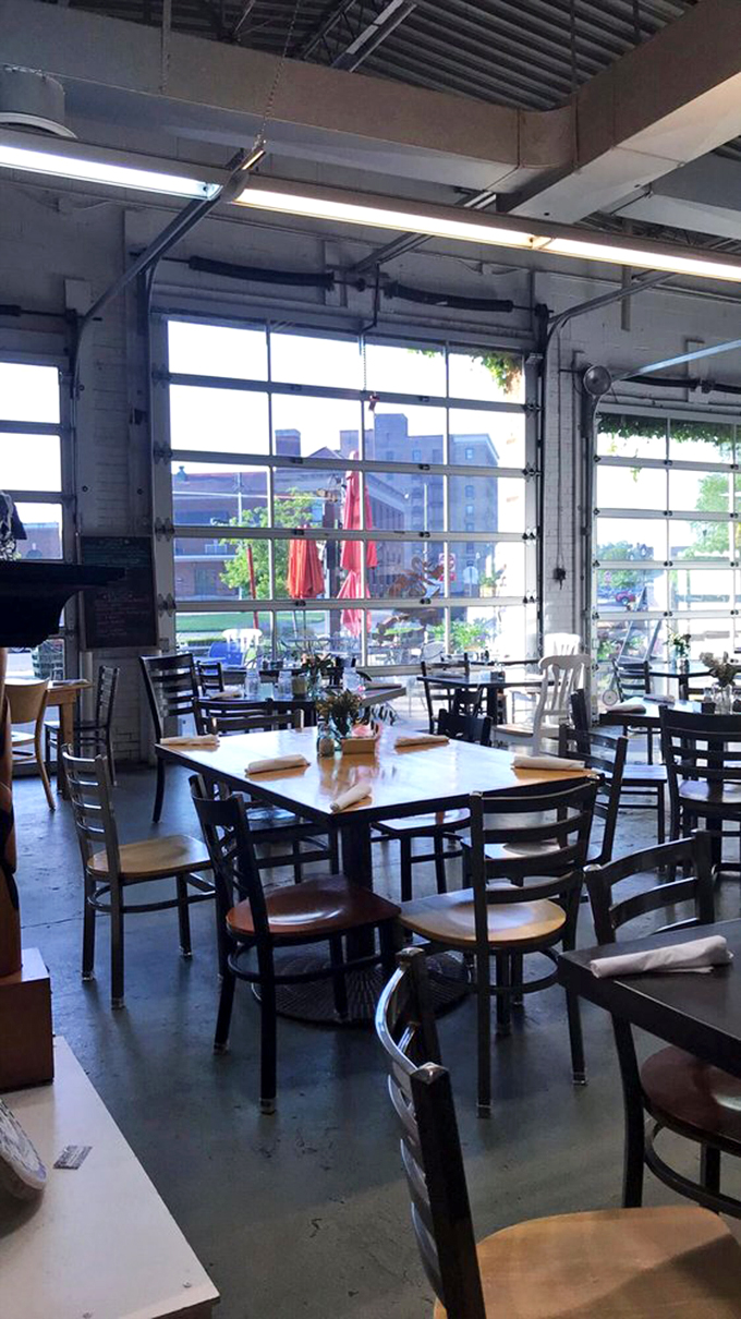 mason jar cafe 2