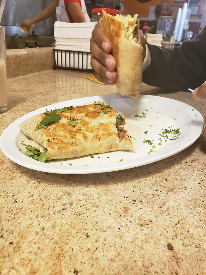 minna&rsquo;s restaurant 6