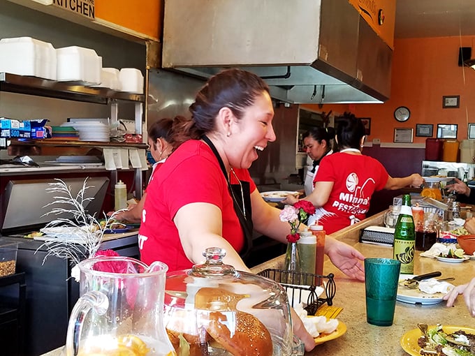 minna’s restaurant 7