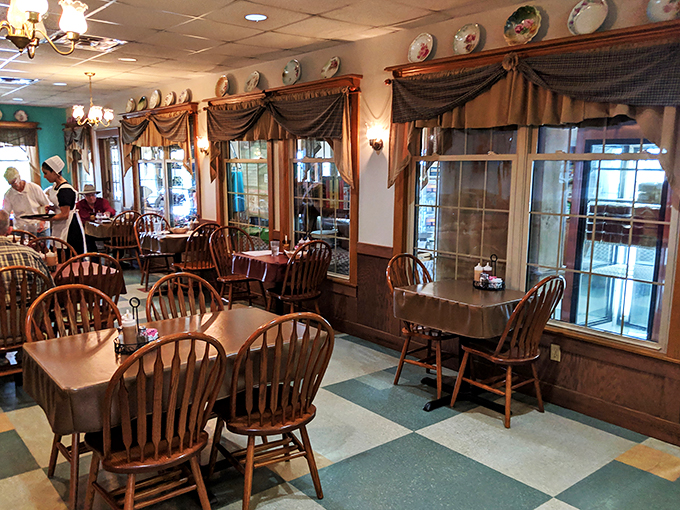 mrs yoders kitchen 2