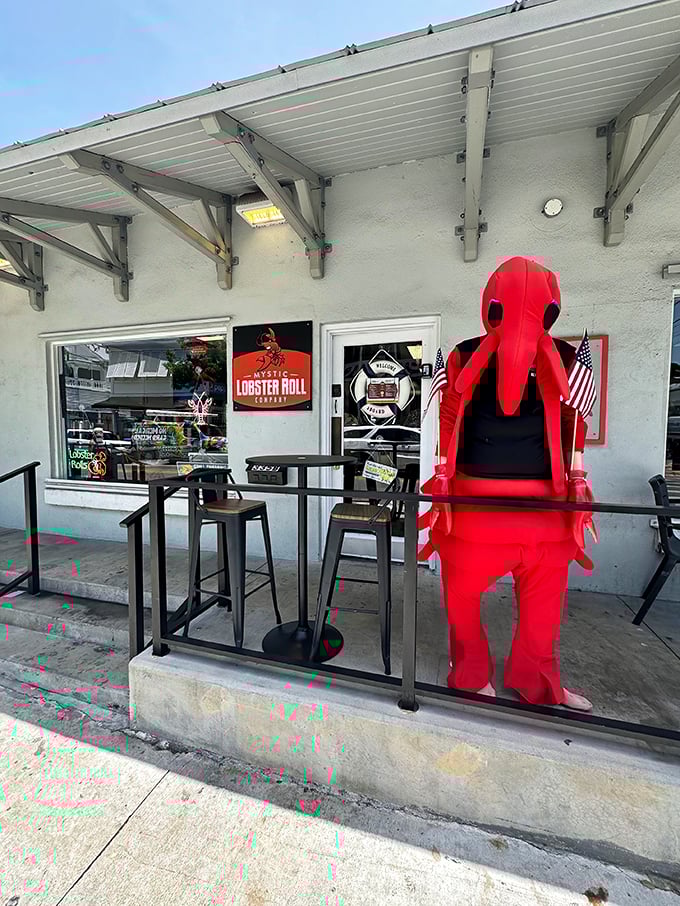 mystic lobster roll company key west 1