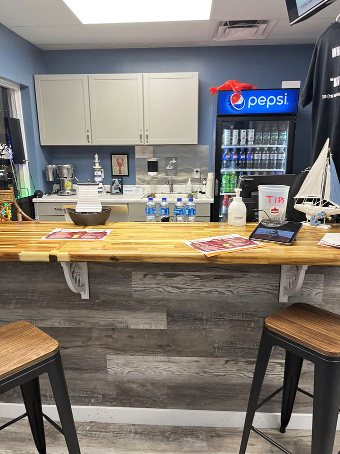 mystic lobster roll company key west 2